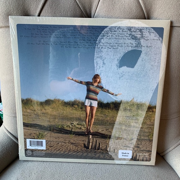 Taylor Swift | Media | Sealed Taylor Swift Taylors Version 989 Rose ...